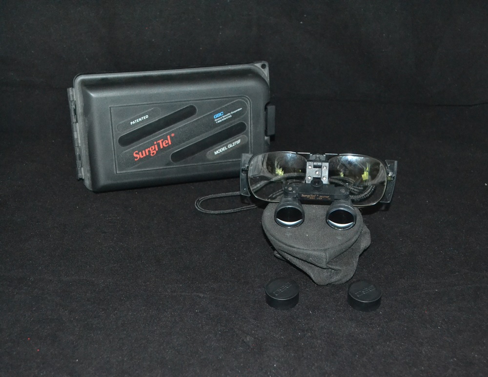 Surgitel Medical/Dental Flip Up Loupe 2.5X Magnification | EBTH