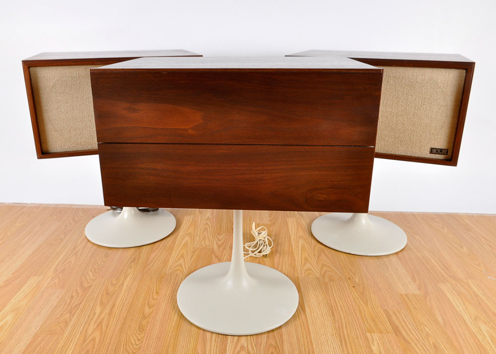 KLH Mid Century Modern Pedestal Turntable With Two Speakers : EBTH