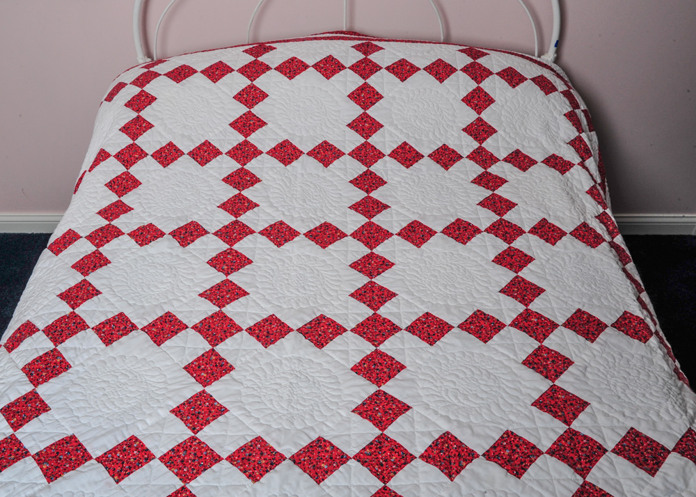 Red and White Patchwork Quilts | EBTH