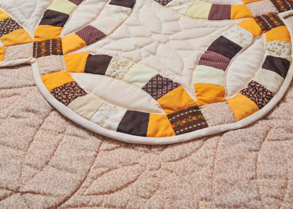 Earth Tone Quilts | EBTH
