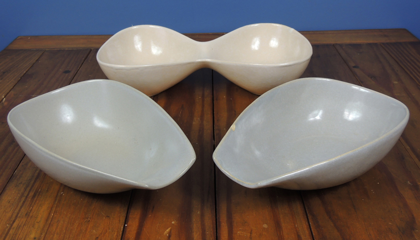 Mid Century Modern Roseville Raymor Art Pottery | EBTH