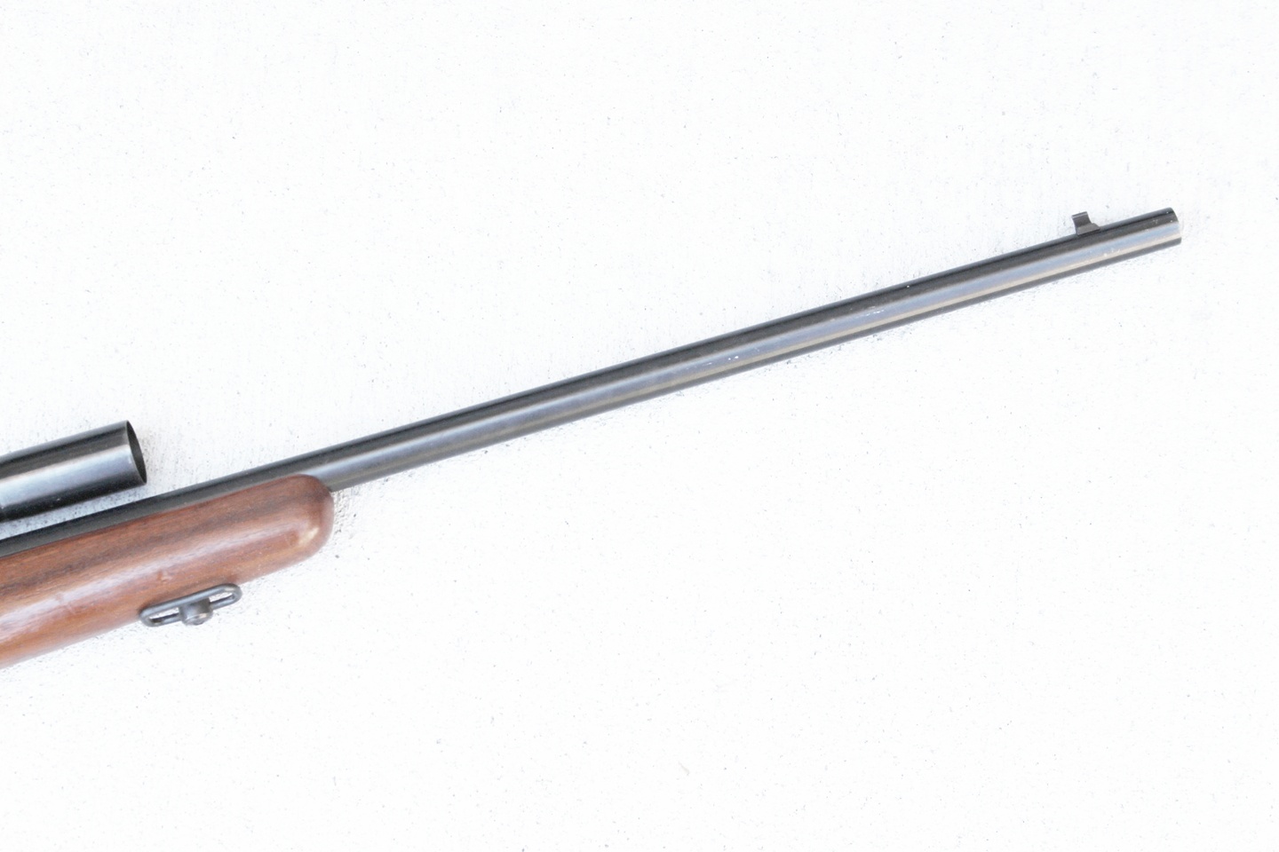 Mossberg Chuckster Model 640KA .22 Mag WMR w/Weaver Scope | EBTH