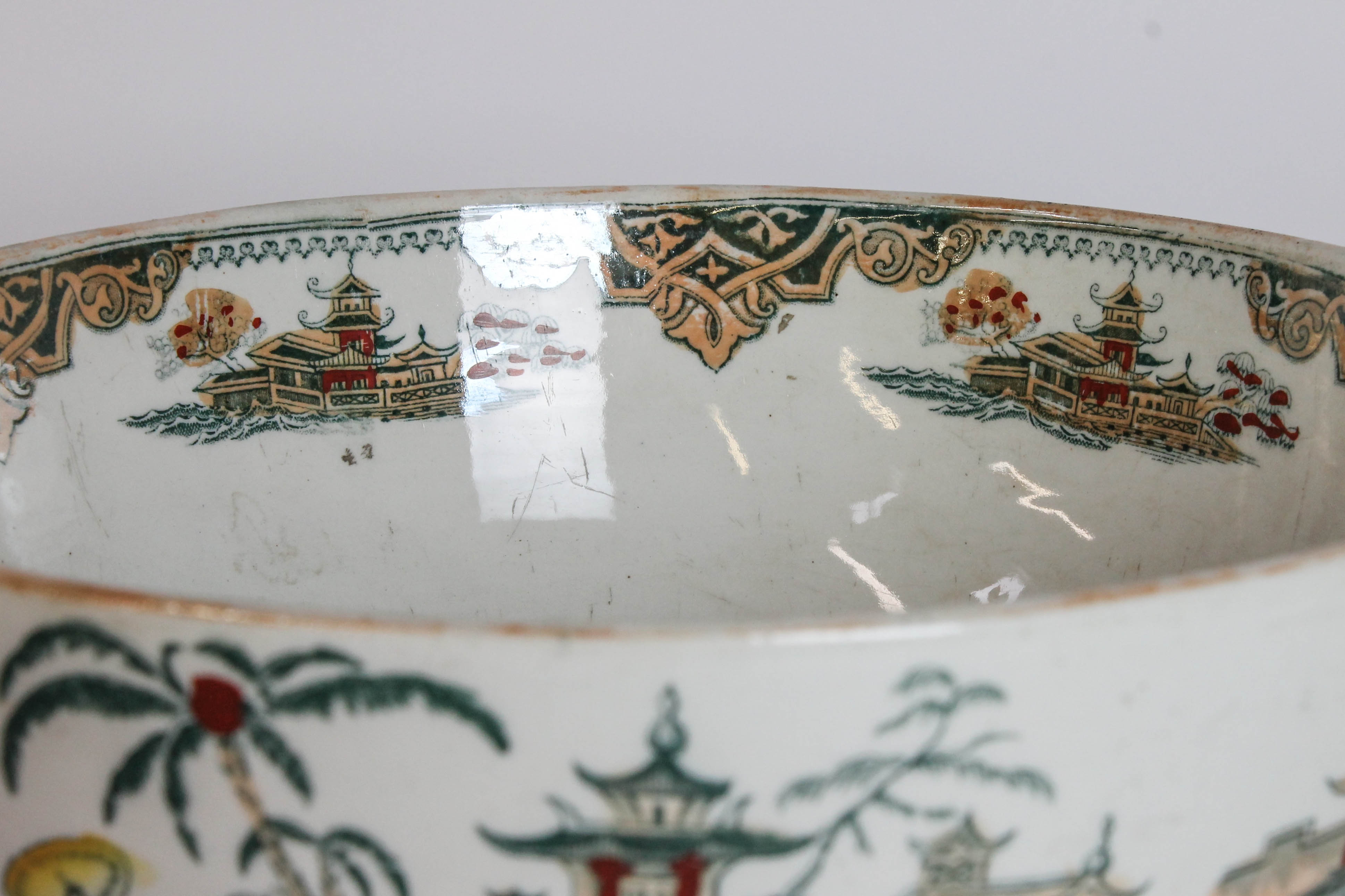 Antique Petrus Regout & Co. Bowl in HONC Pattern | EBTH