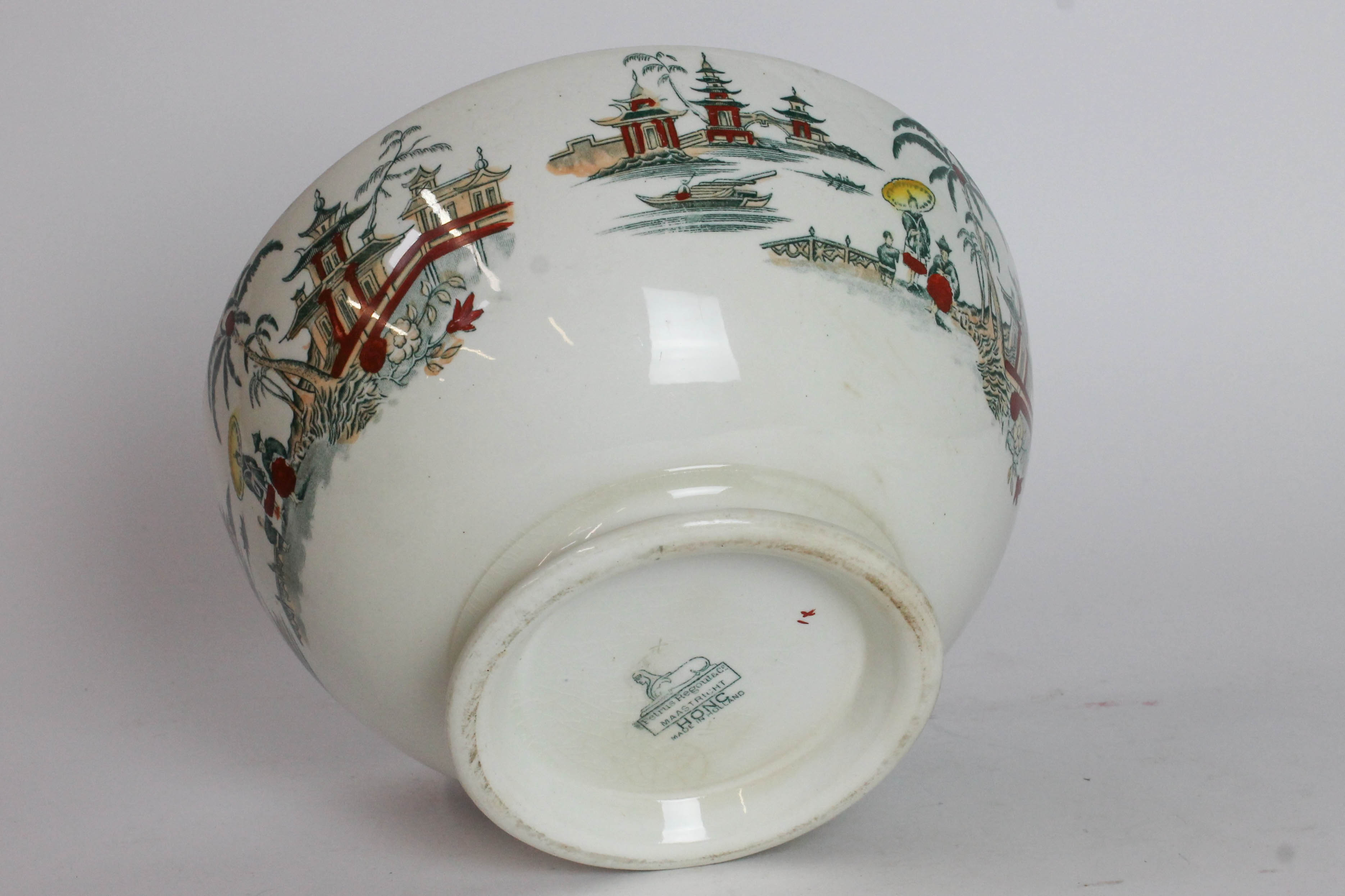 Antique Petrus Regout & Co. Bowl in HONC Pattern | EBTH