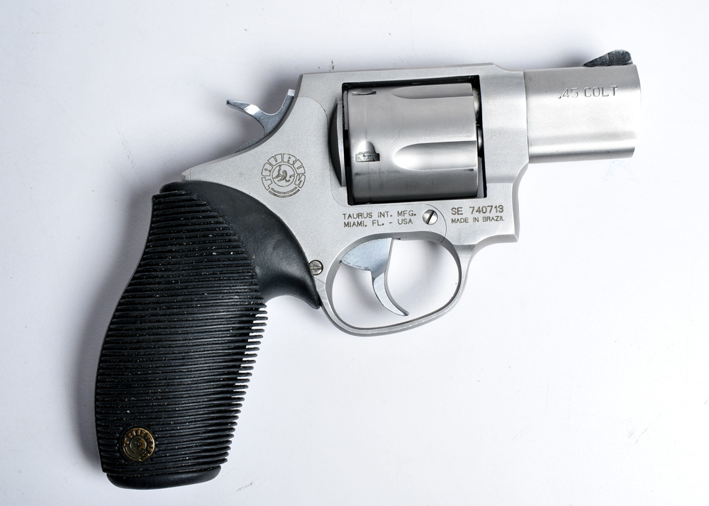 Taurus Ultra-Lite .45 Colt Gun | EBTH
