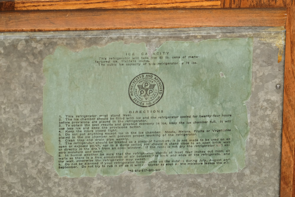 Gibson Cambria Oak Ice Box | EBTH