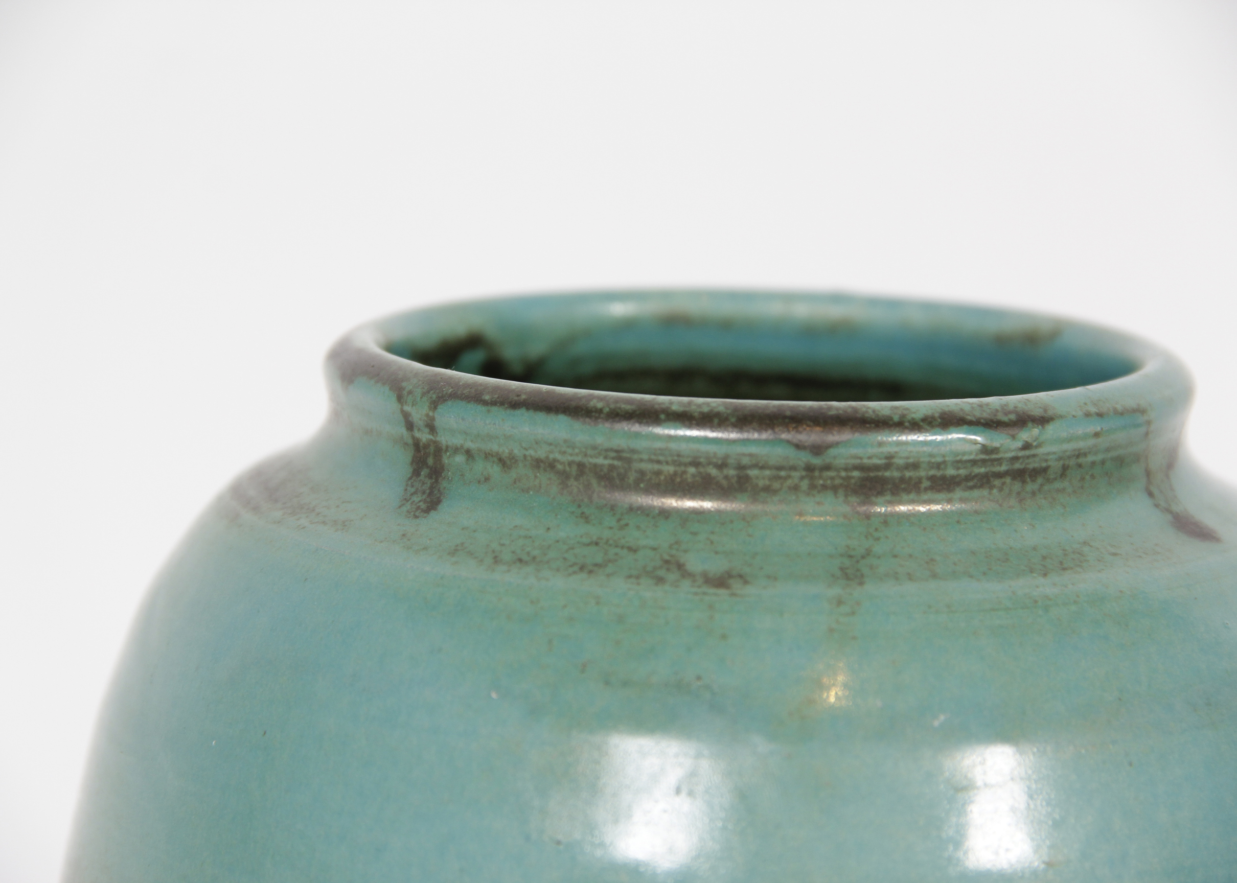 Peter Anderson Shearwater Pottery Vase | EBTH