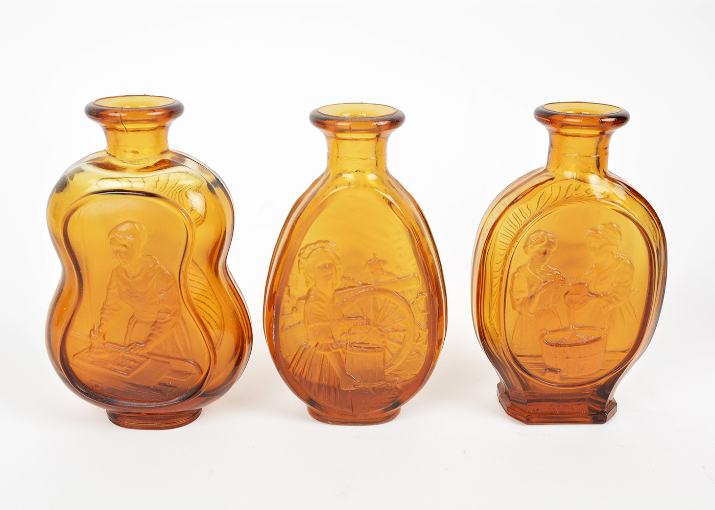 Vintage Daughter's of the American Revolution Glass Bottles | EBTH