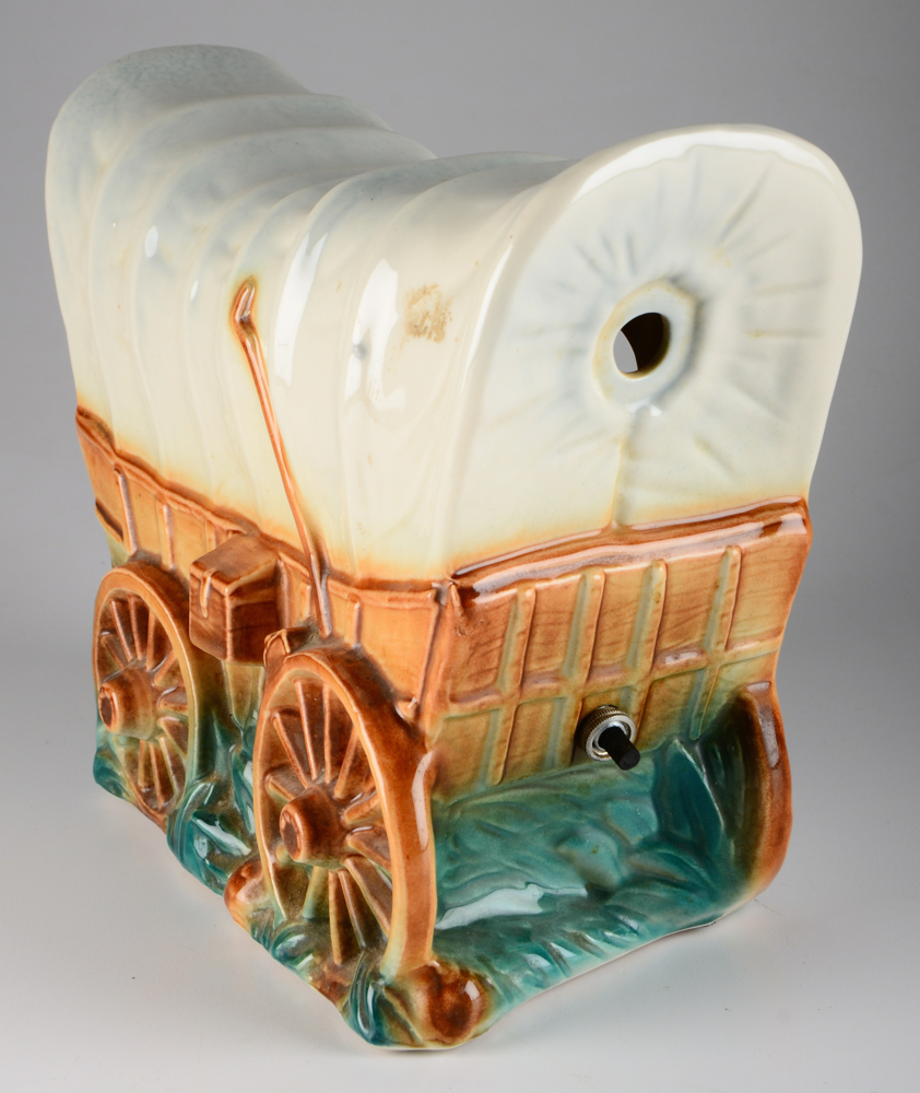 Mid-Century Covered Wagon Television Lamp | EBTH