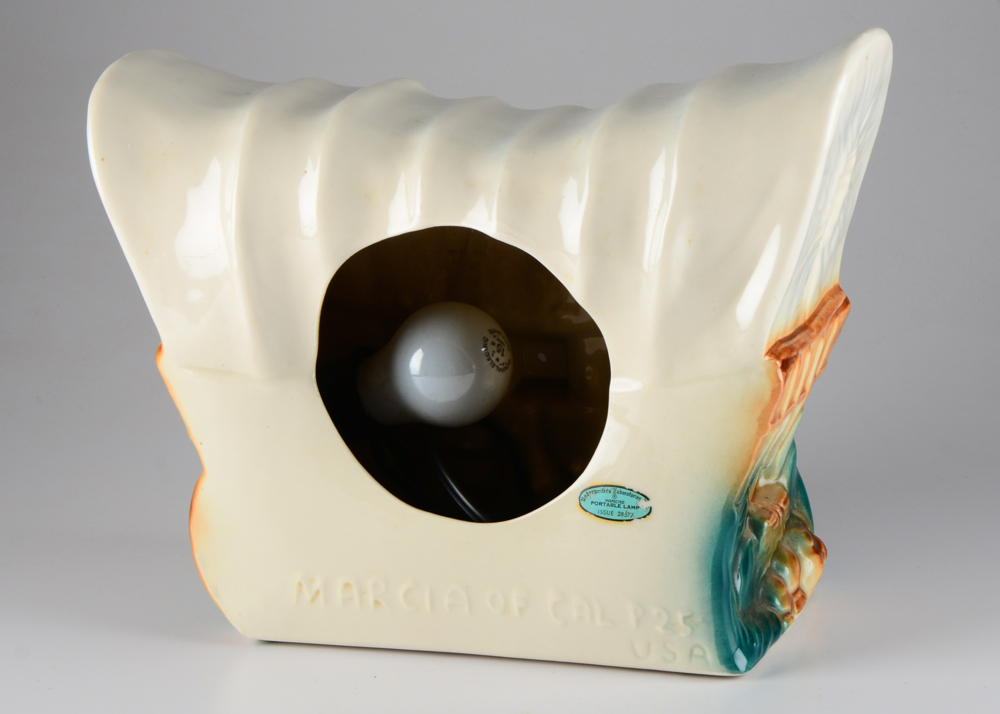 Mid-Century Covered Wagon Television Lamp | EBTH