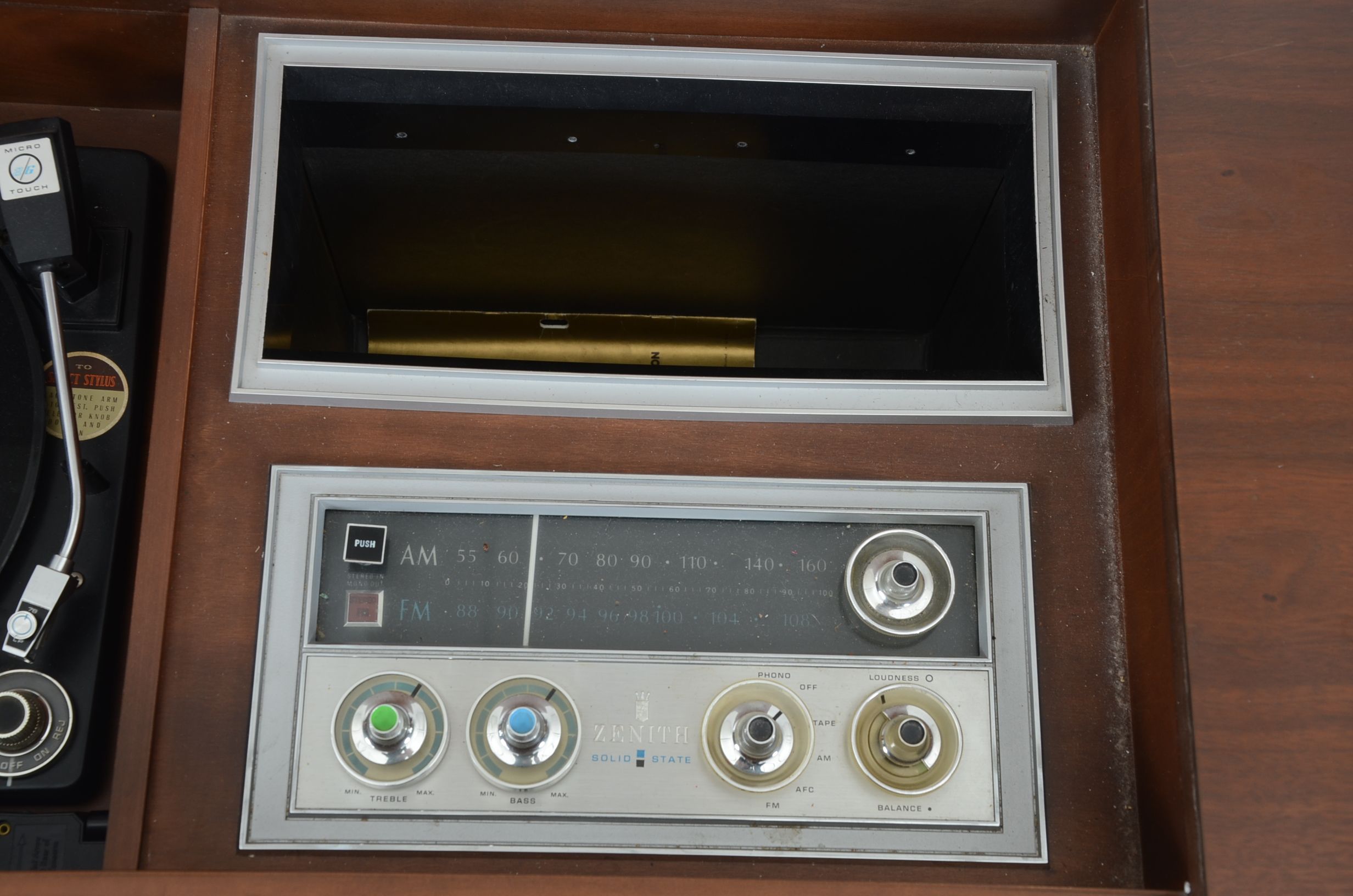 Zenith Record Player Cabinet | EBTH