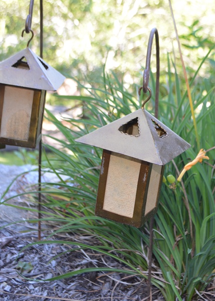 Outdoor Tea Light Lanterns on Shepards Hooks | EBTH