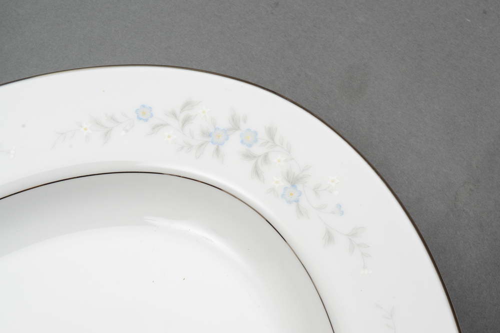 Forget Me Not China Set | EBTH