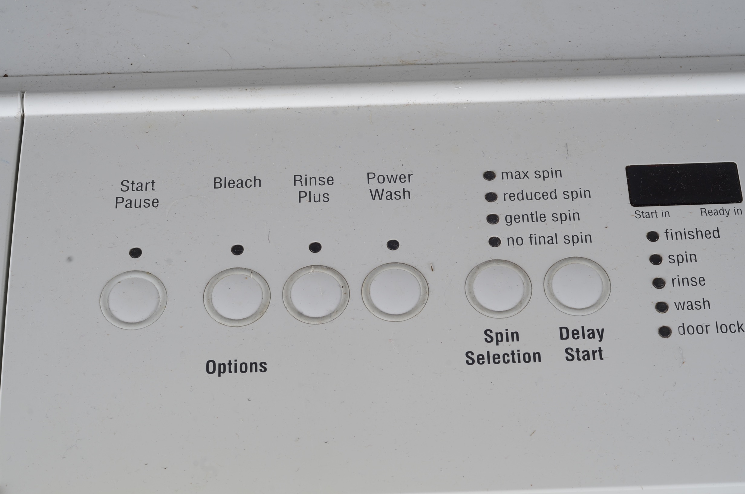 Bosch Nexxt Essence Front Load Washing Machine | EBTH