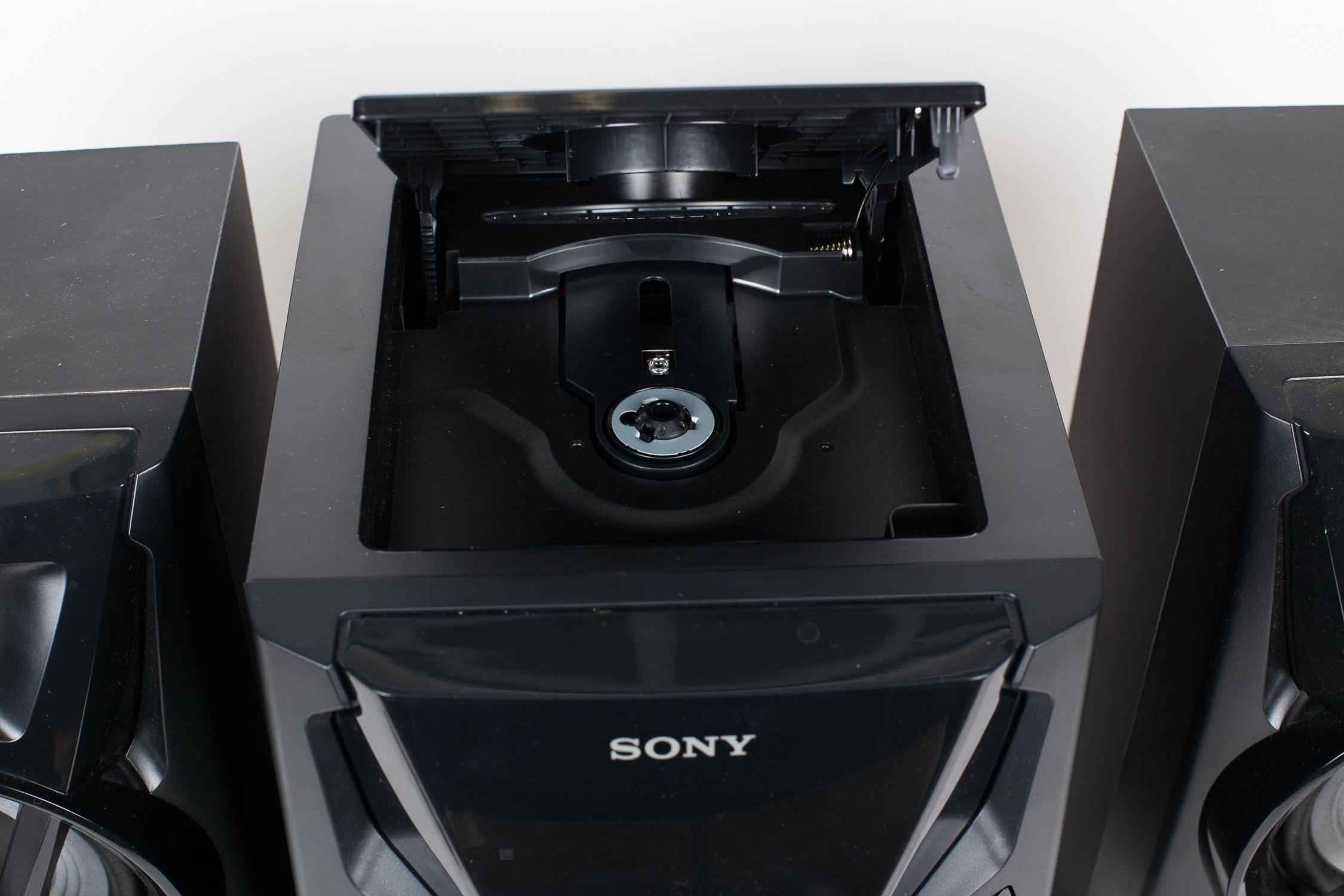 Sony iPod and CD Player | EBTH