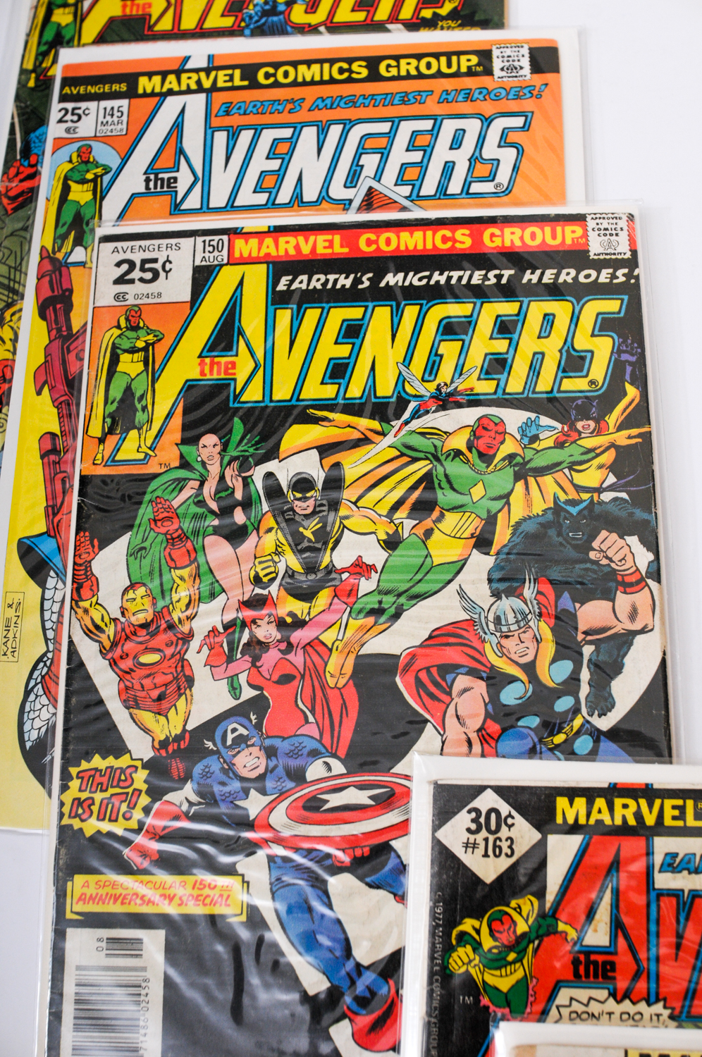 Marvel "Avengers" Vol. 1 Comic Books | EBTH