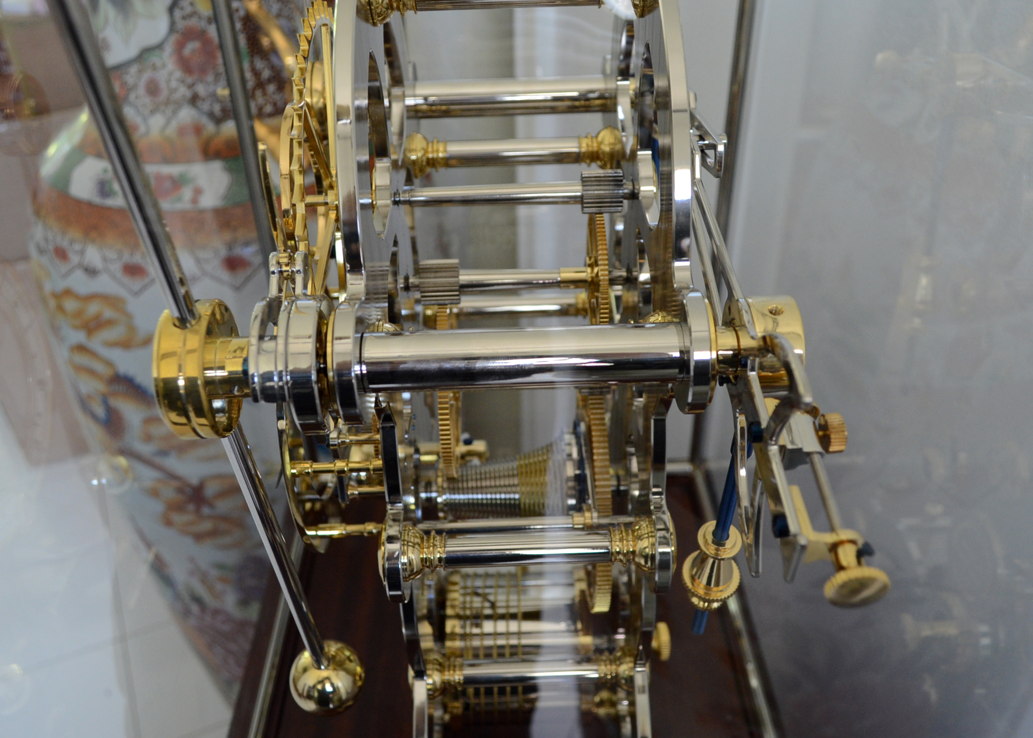 Regal Grasshopper Clock | EBTH