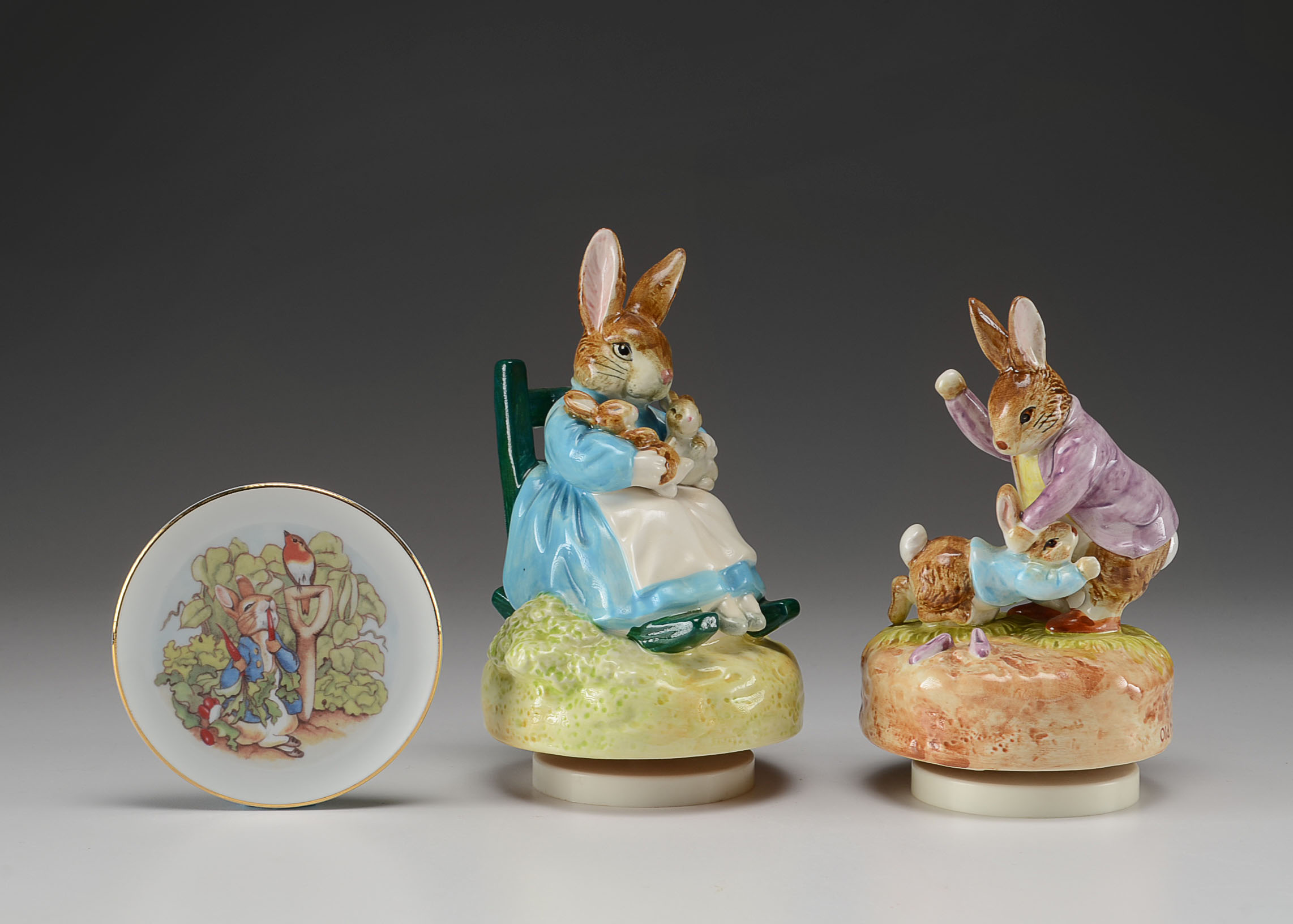 Pair of Beatrix Potter Music Boxes and Peter Rabbit Plate | EBTH