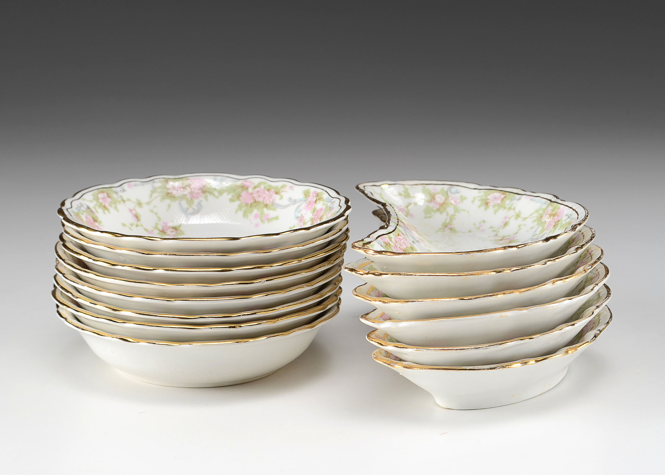 Collection of Homer Laughlin Bone China in "Hudson" Pattern | EBTH
