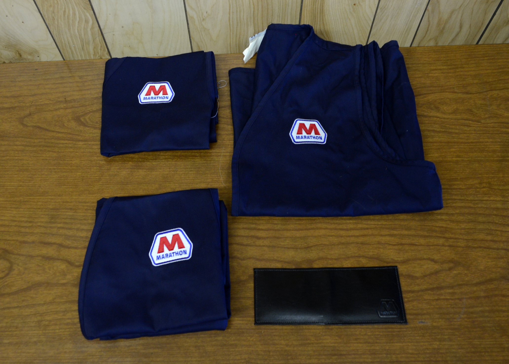 Collection of Marathon Accessories | EBTH