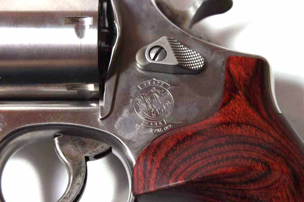 Smith & Wesson Model 629 .44 Magnum Snub Nose Revolver | EBTH