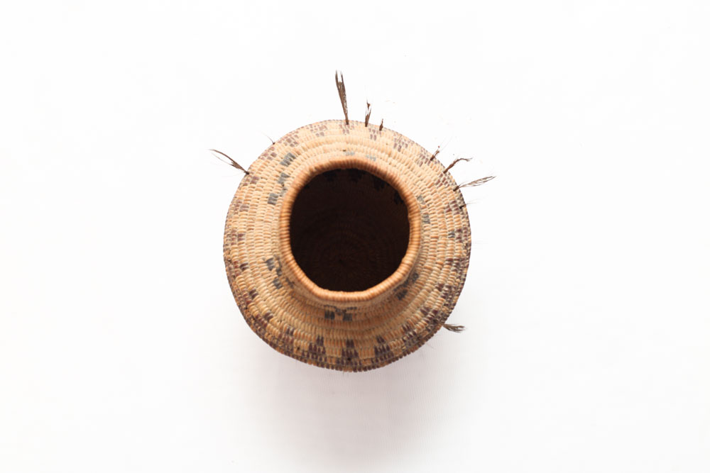 Rare Antique Tule River Tribe Native American Basket | EBTH