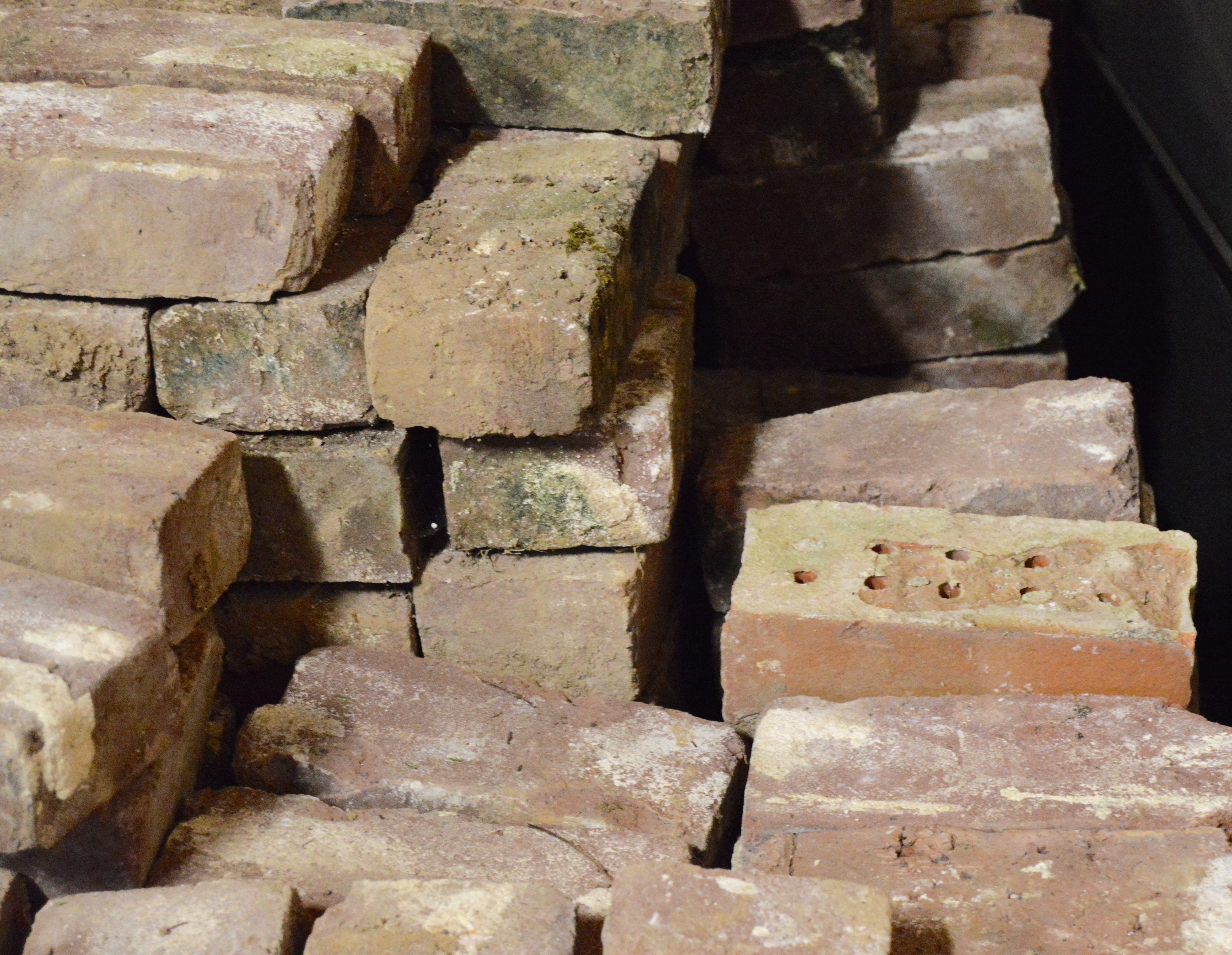 Vintage Bricks | EBTH