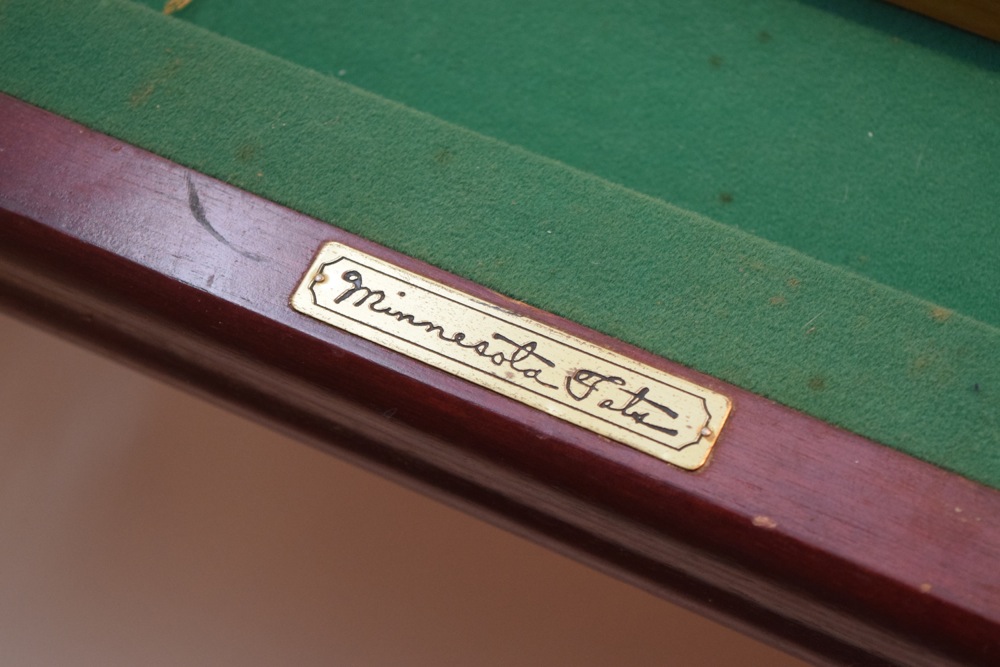 "Minnesota Fats" Miniature Pool Table | EBTH
