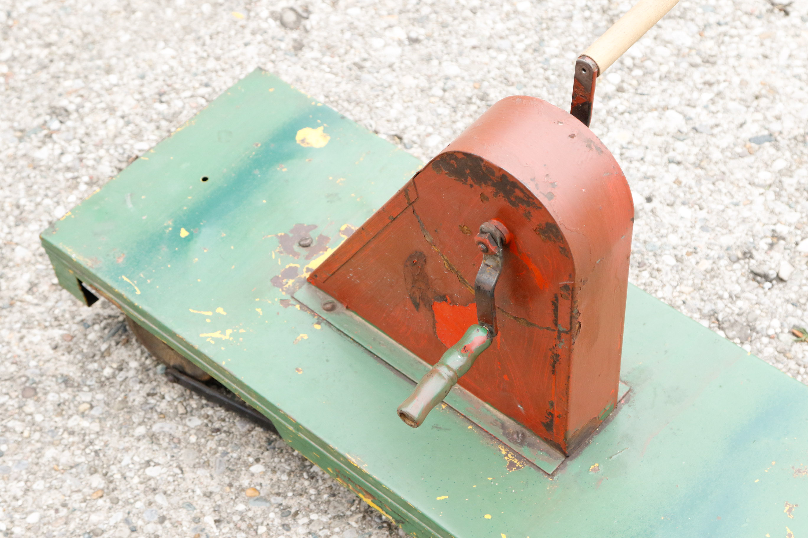 Doepke Yardbird Train and Tracks | EBTH