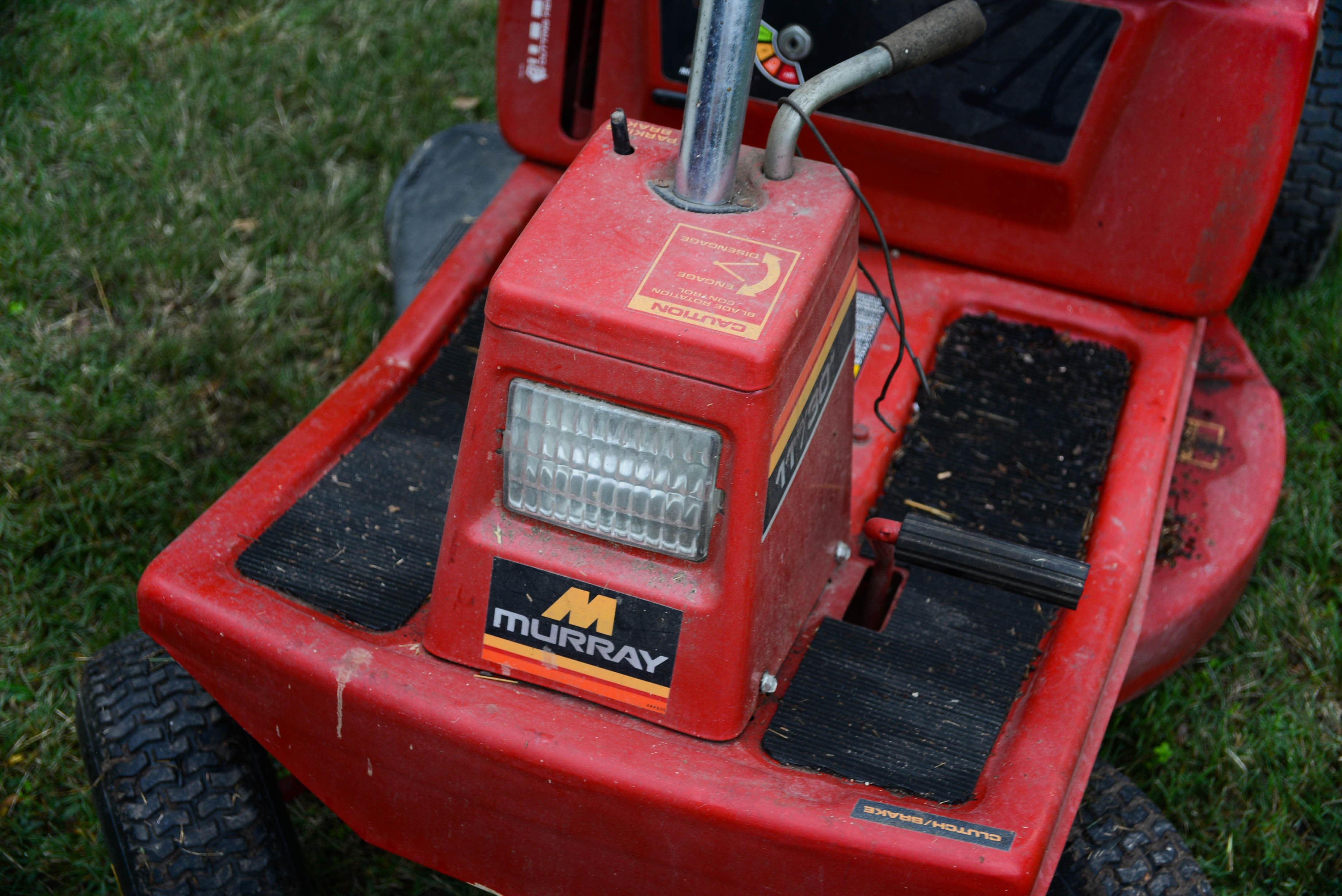 Murray Riding Lawn Mower | EBTH