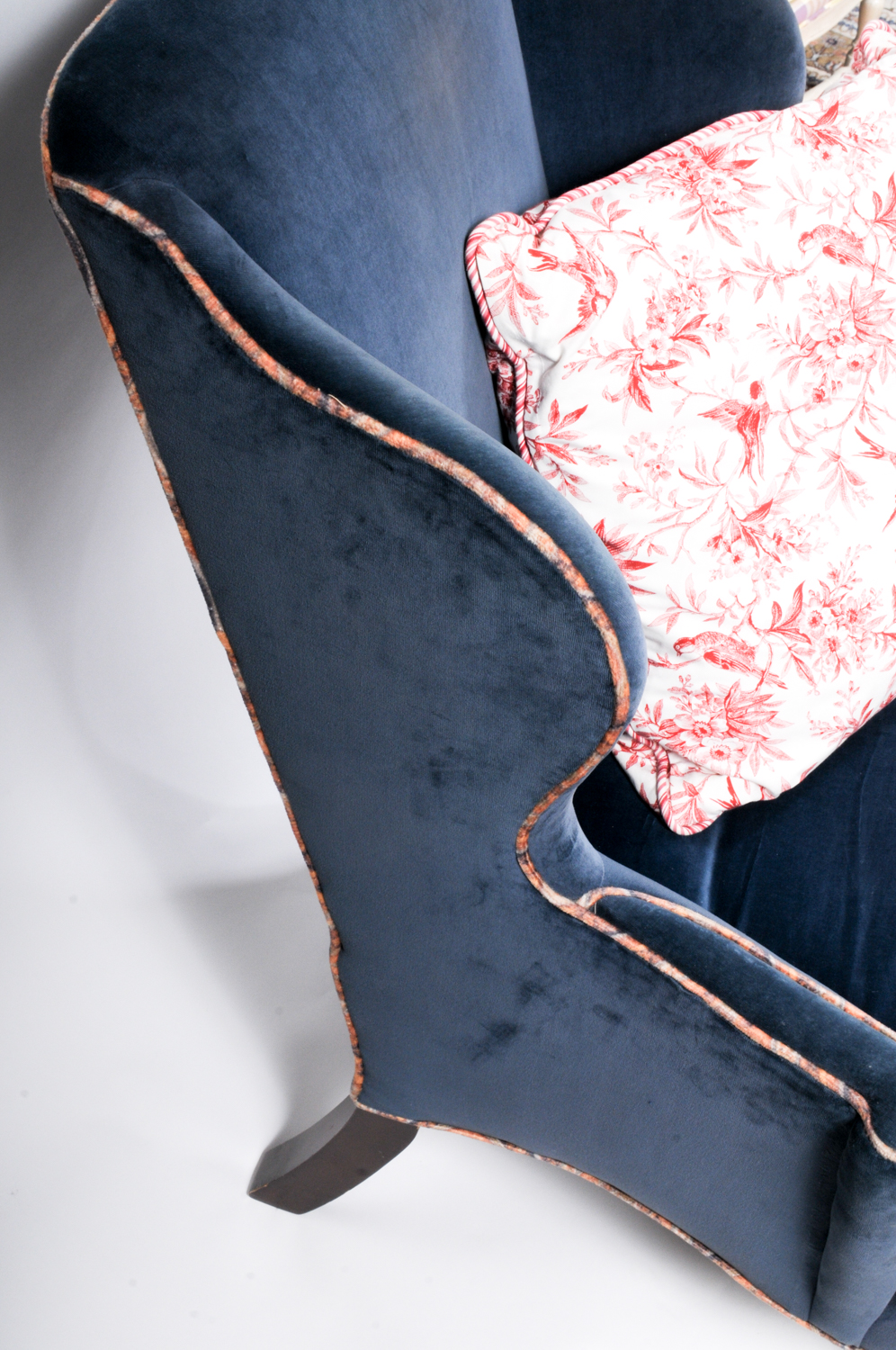 Pair of Blue Velvet Wingback Chairs | EBTH