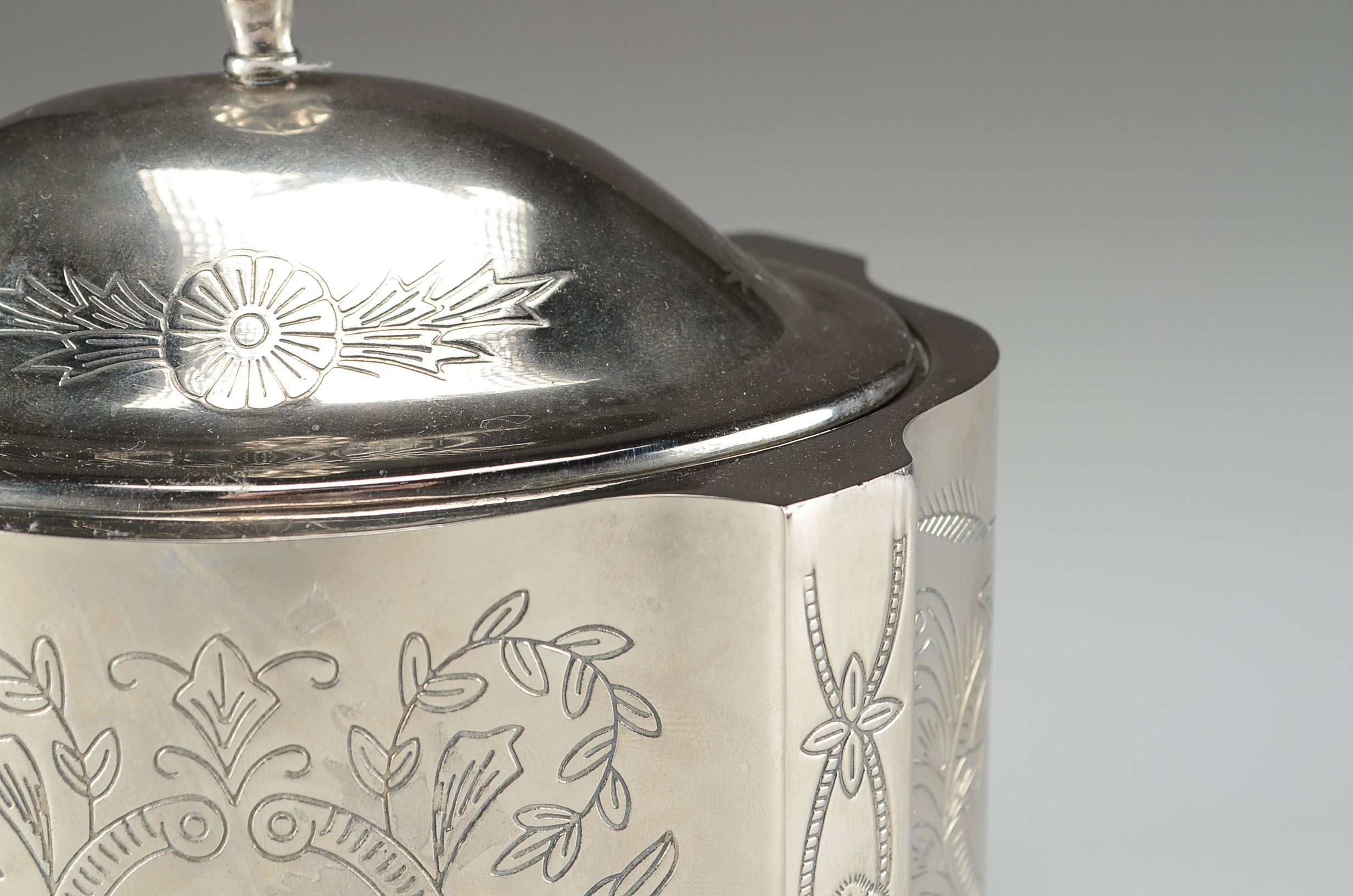 Velvet-Lined Esrog Box and Two Trinket Boxes | EBTH