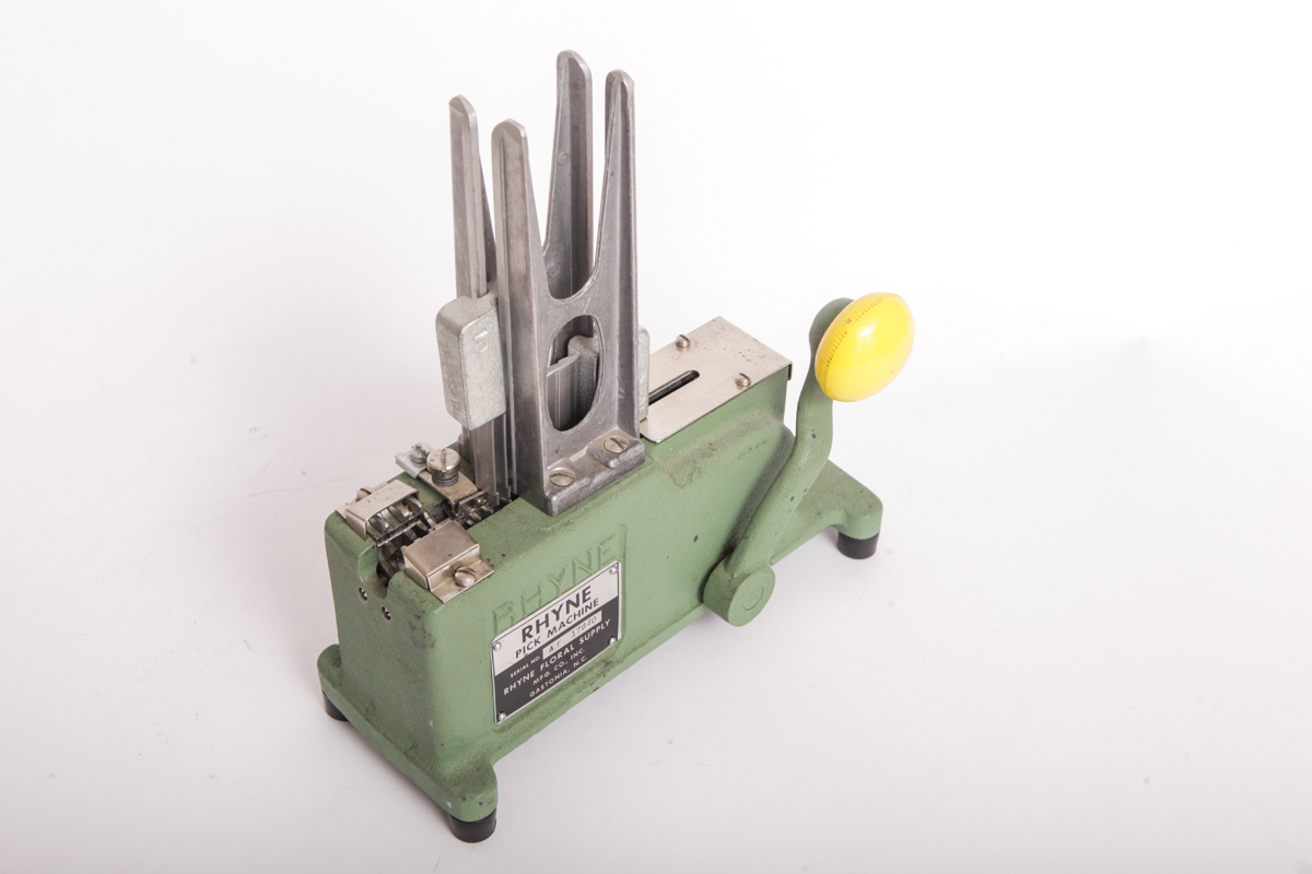 Vintage Rhyme Pick Machine | EBTH
