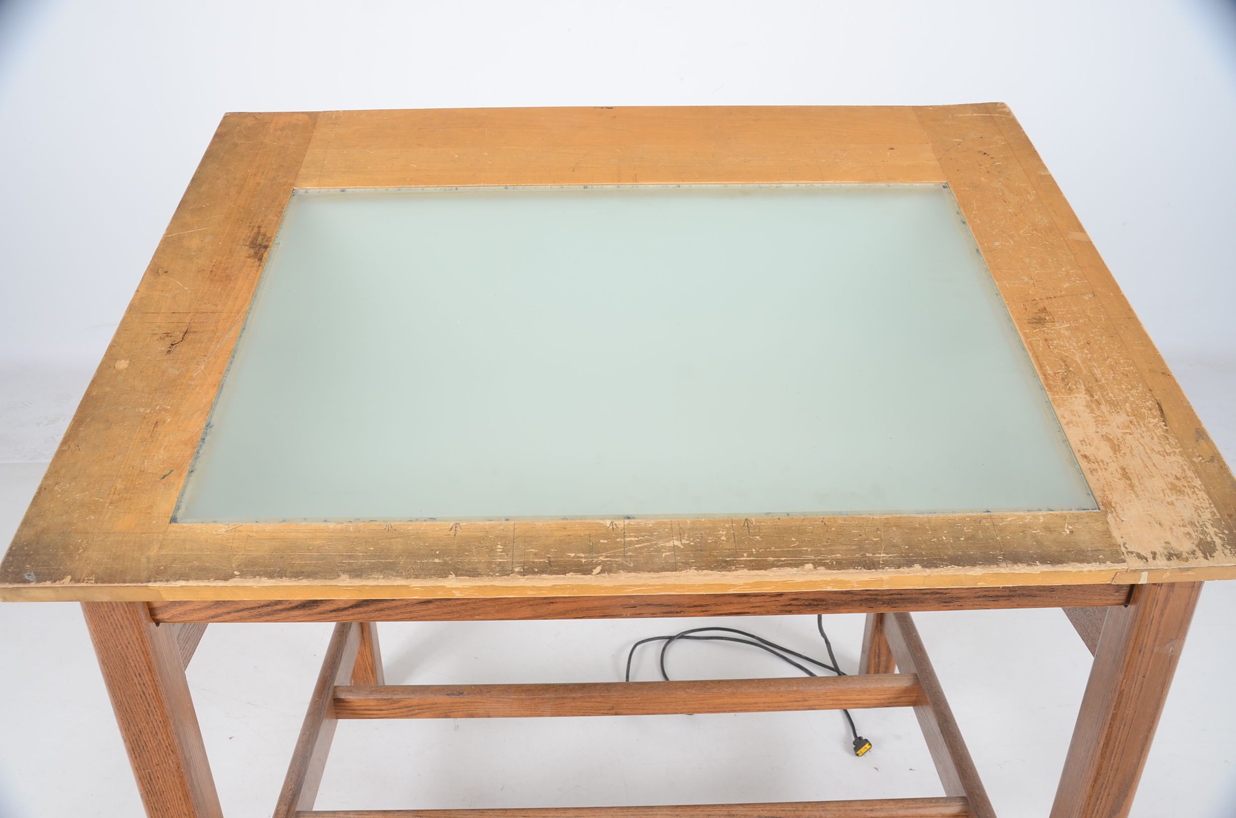 Vintage Lighted Drafting Table | EBTH