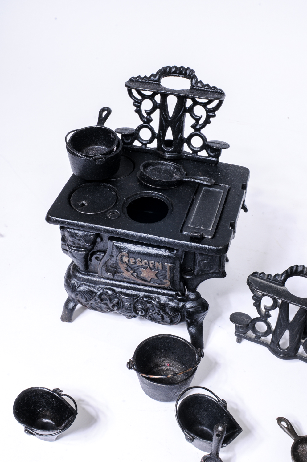 Collection of Cast Iron Miniatures | EBTH