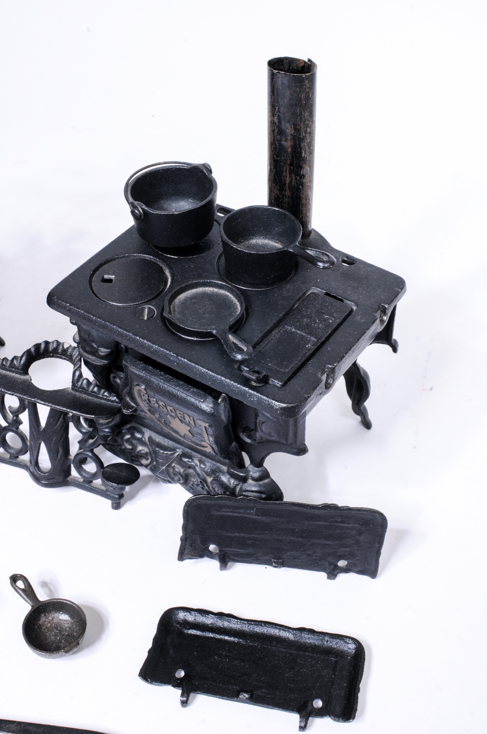 Collection of Cast Iron Miniatures | EBTH