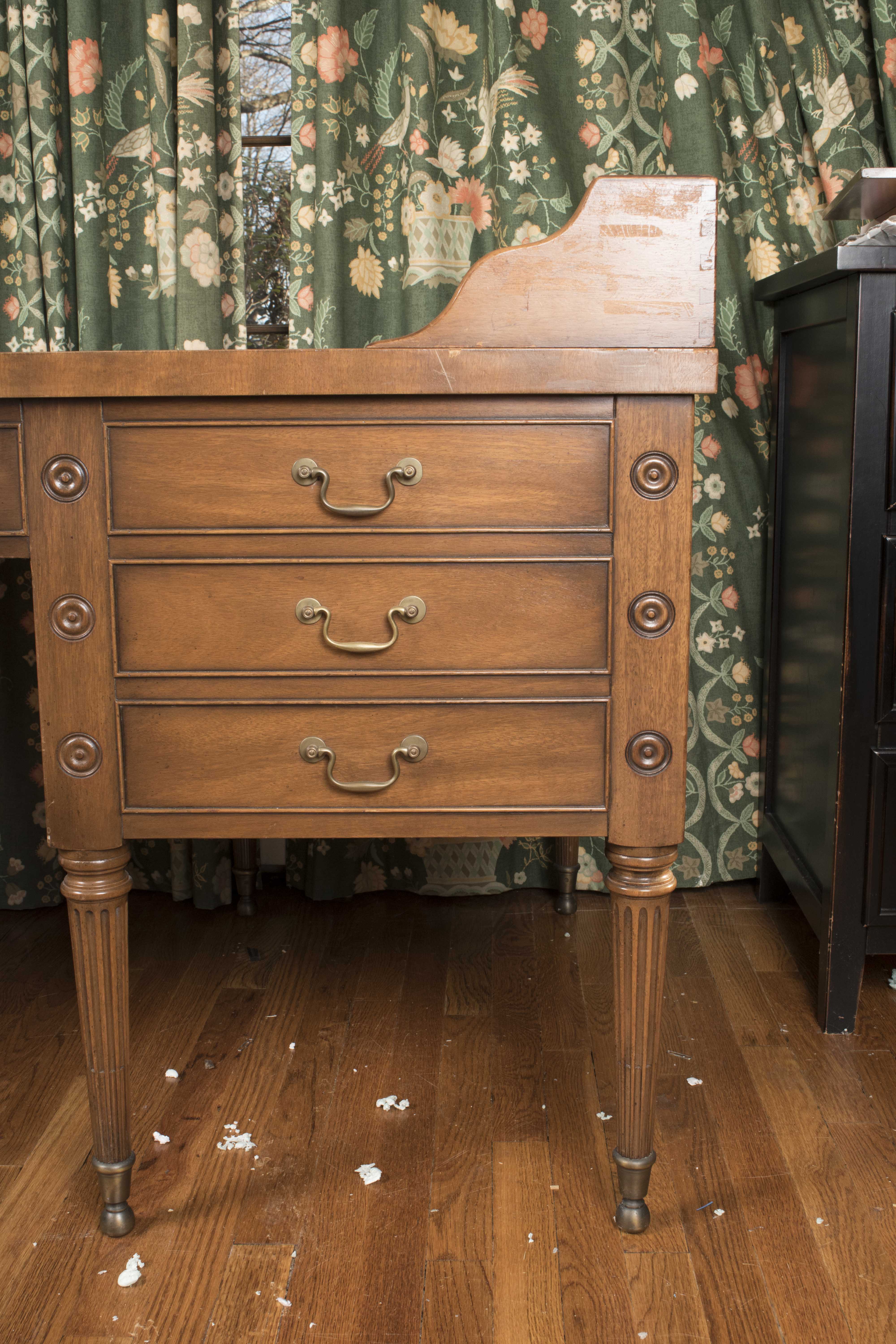 Vintage Kittinger Reproduction "George Washington" Desk | EBTH