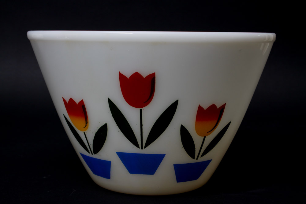 Fire King Assortment Including "Jadeite" and More | EBTH