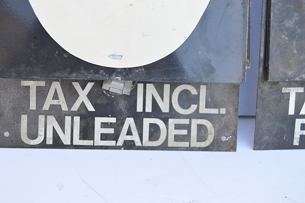 Retro Gas Station Price Flip Number Sign | EBTH