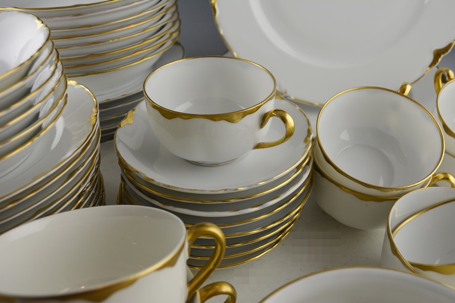 Royal Austria China O.& E.G. Dinnerware Assortment | EBTH