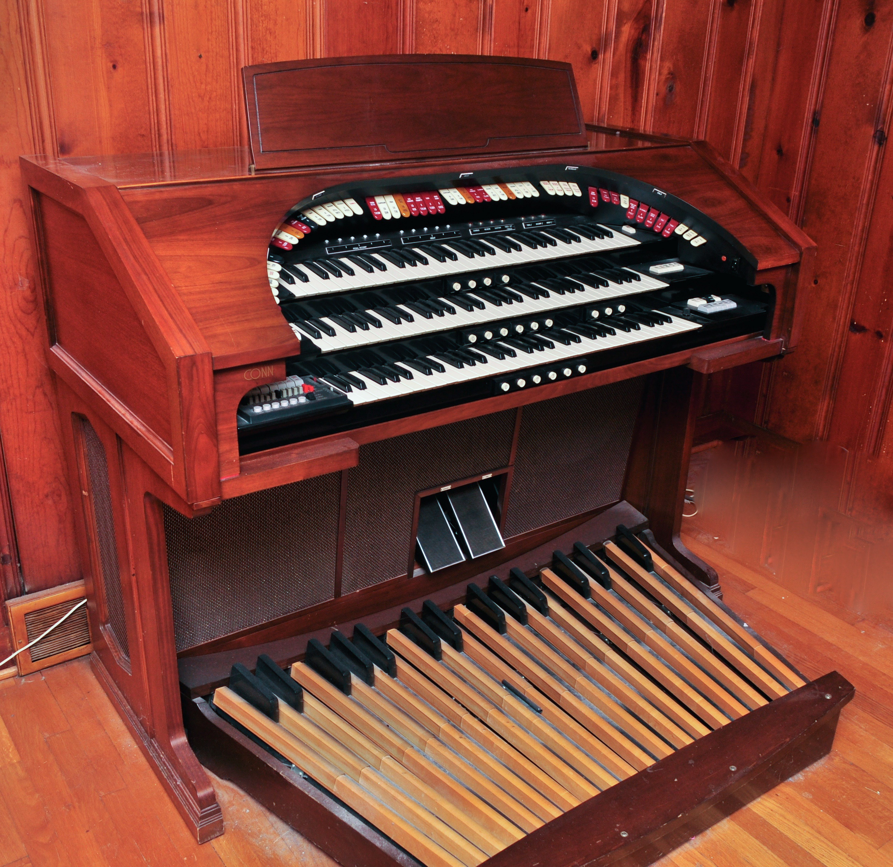 Conn Electric Deluxe Theatre Organ | EBTH