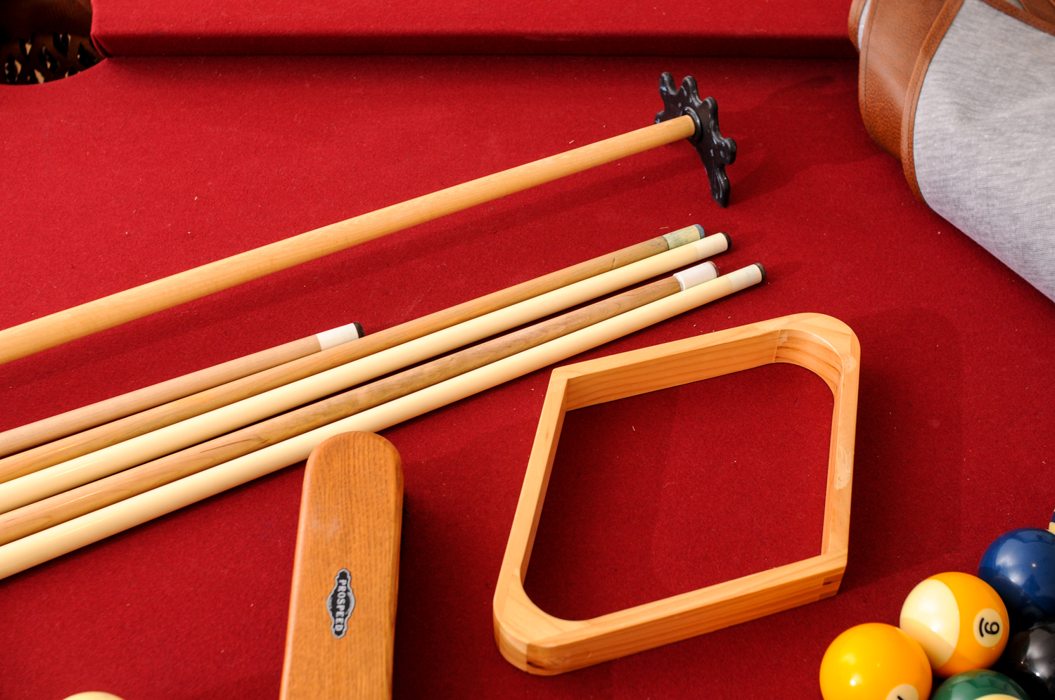 Classic Craftsmanship "Winner's Choice" Pool Table | EBTH