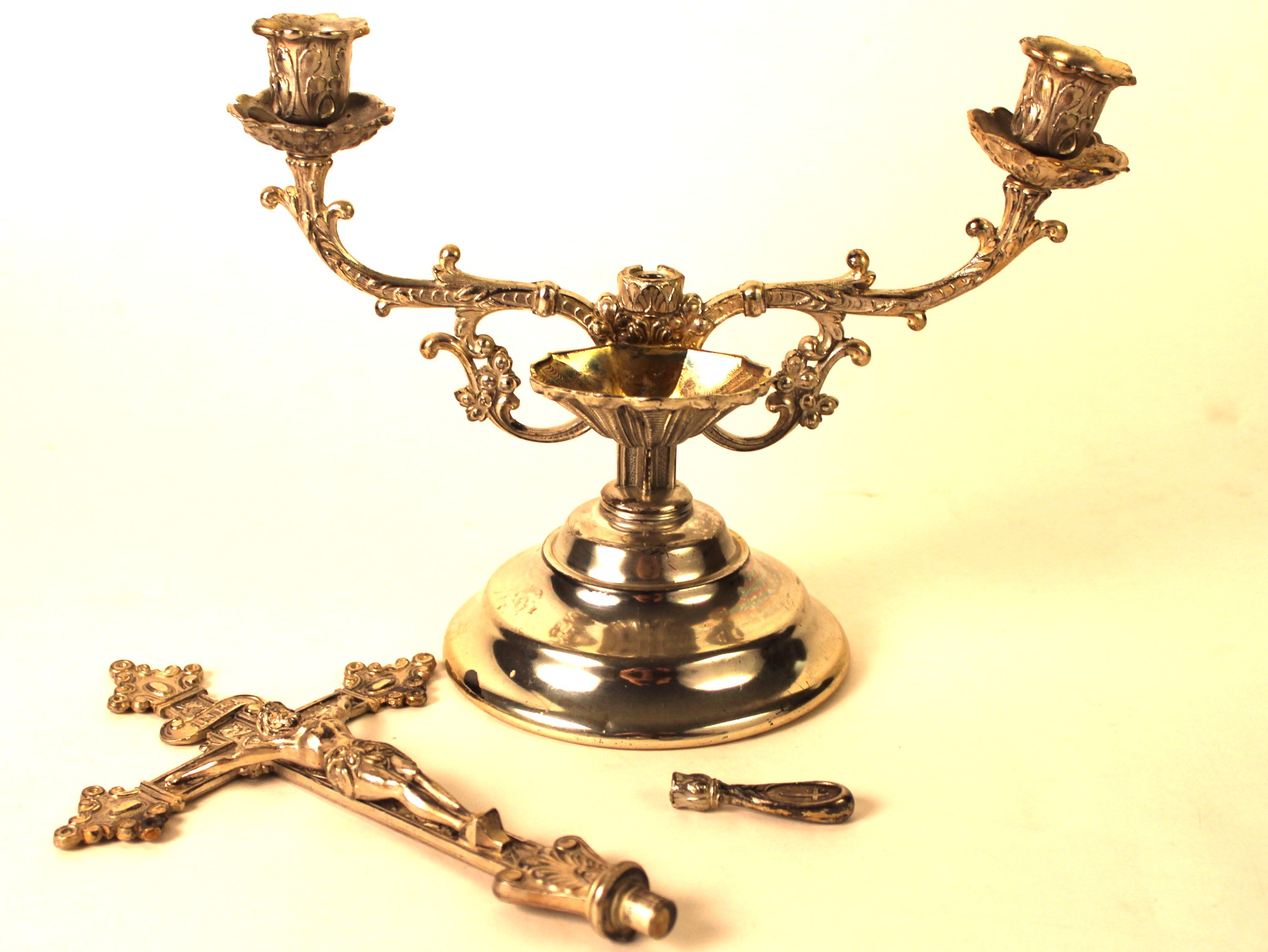 Circa 1896 Dabber Last Rights Kit | EBTH