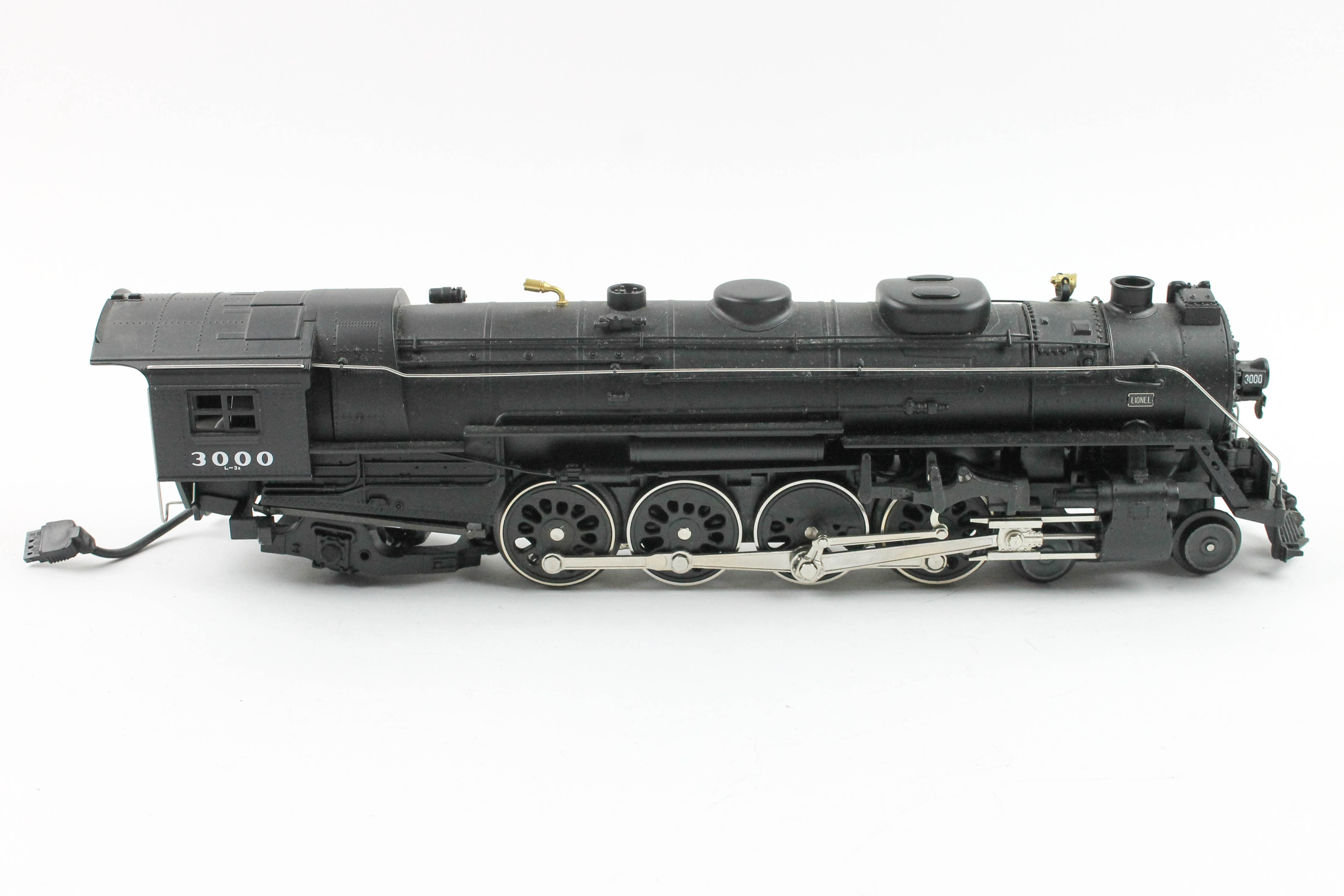 Lionel New York Central Mohawk Engine and Tender | EBTH