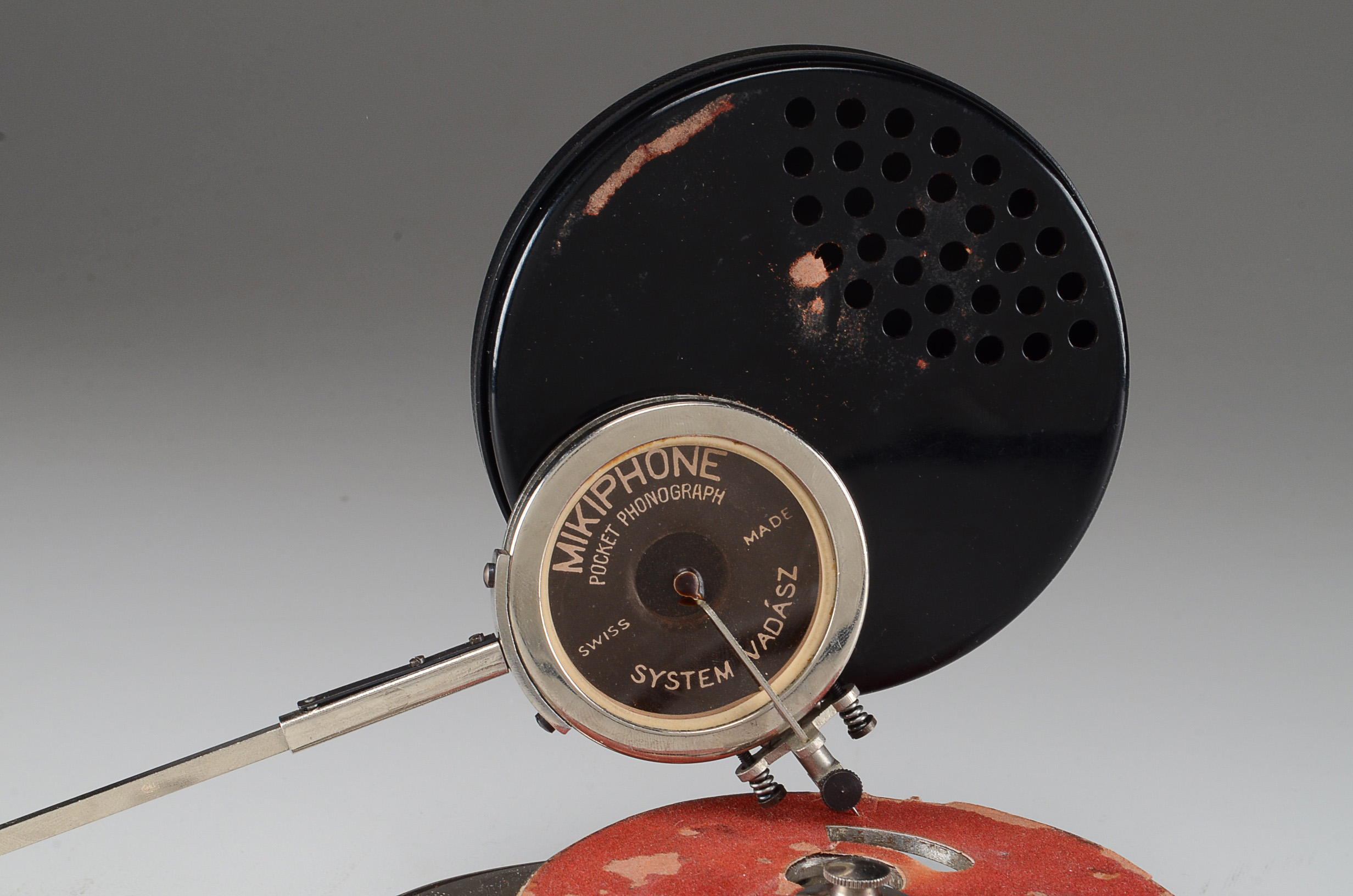 1920s Mikiphone Pocket Phonograph | EBTH
