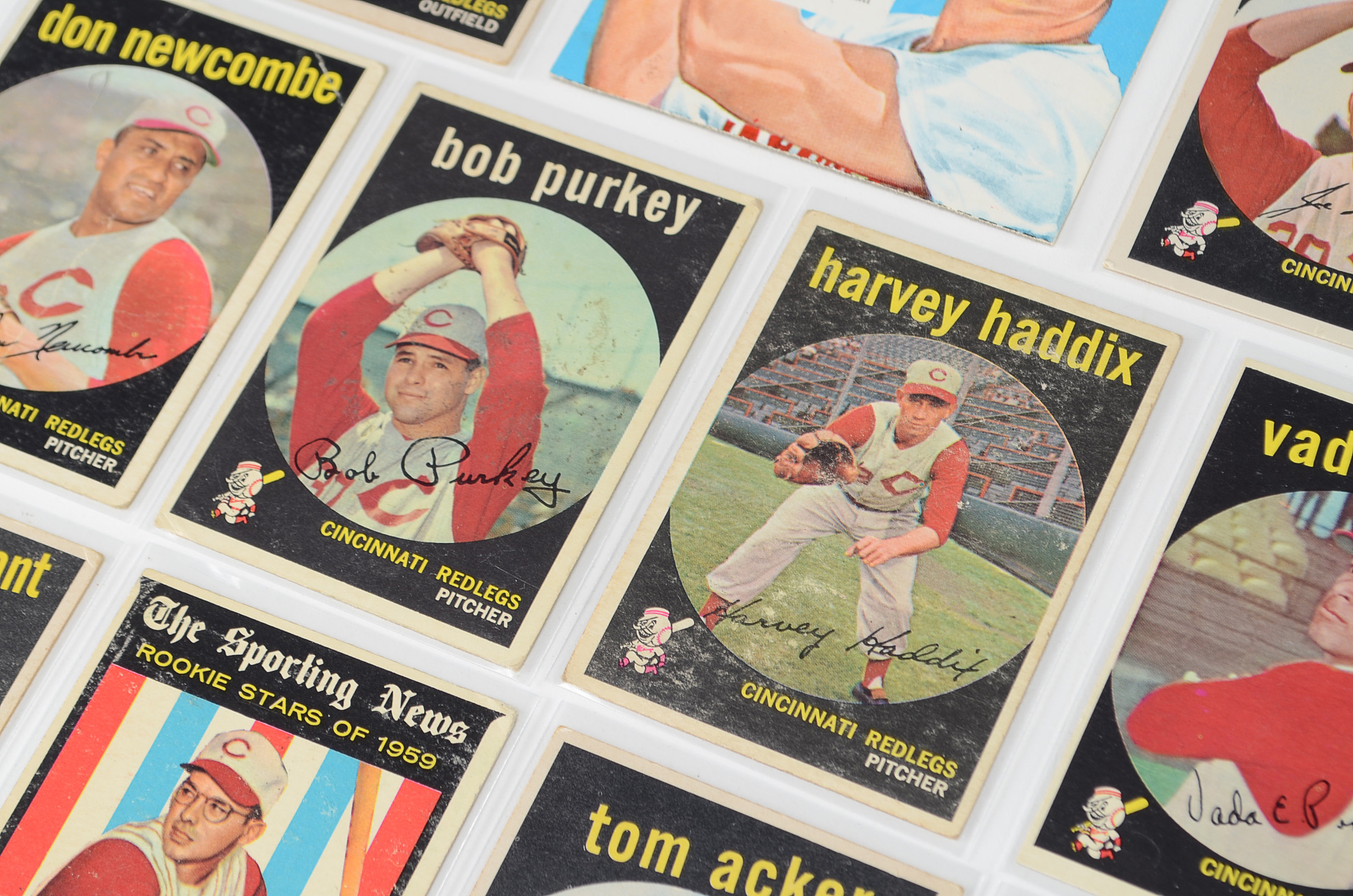 Ted Kluszewski Red Man And 1959 Reds Topps Baseball Cards | EBTH