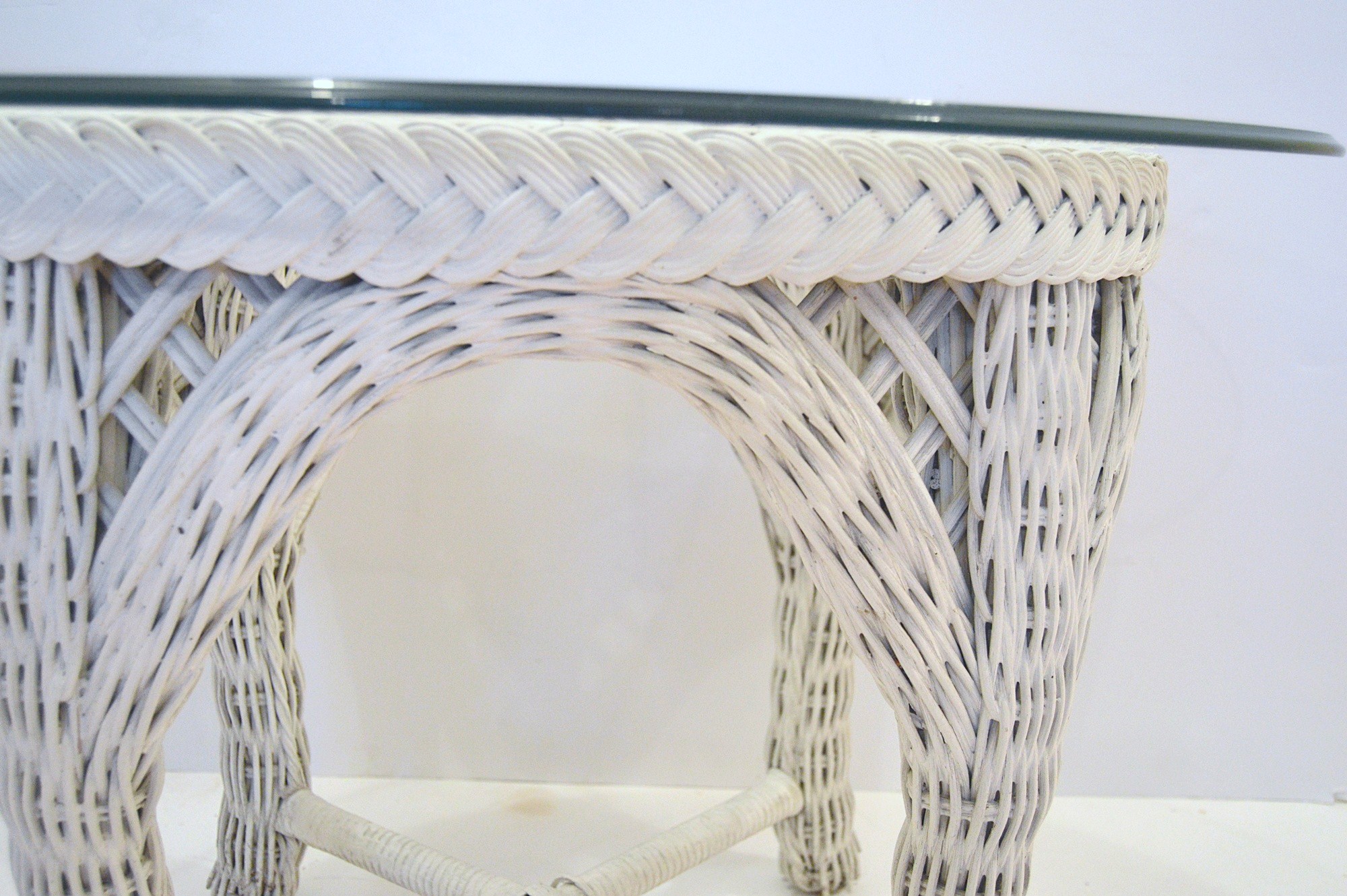 Vintage White Wicker Table | EBTH