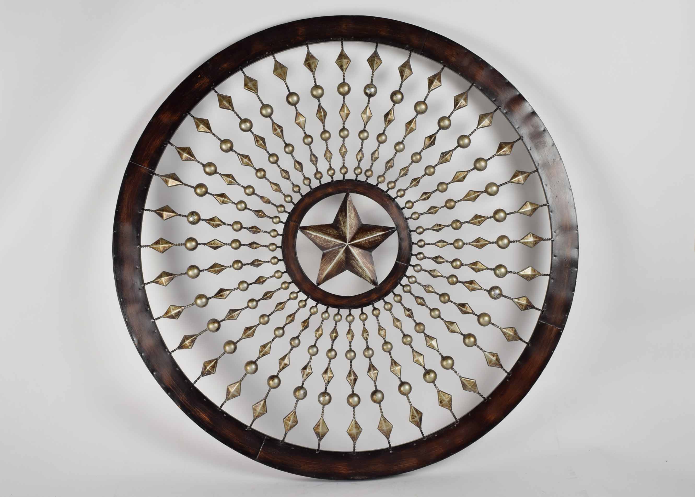 Round Metal Wall Hanging | EBTH