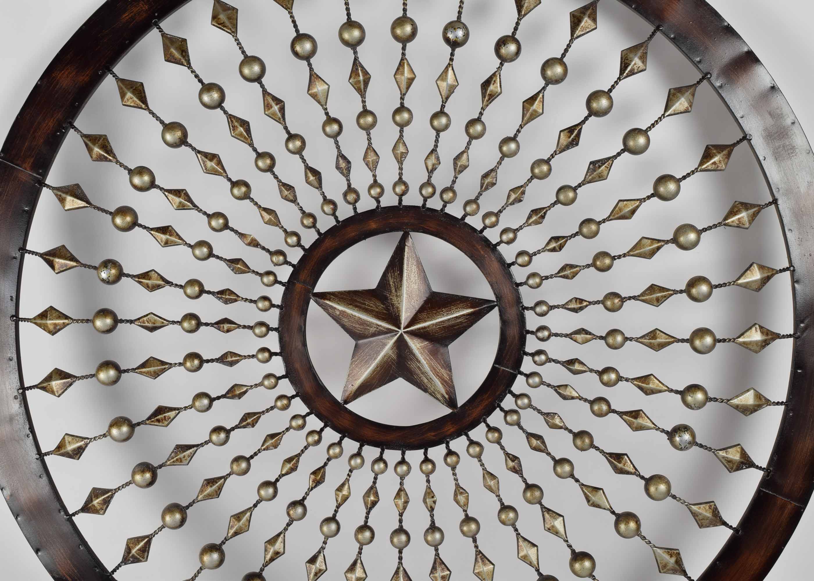 Round Metal Wall Hanging | EBTH