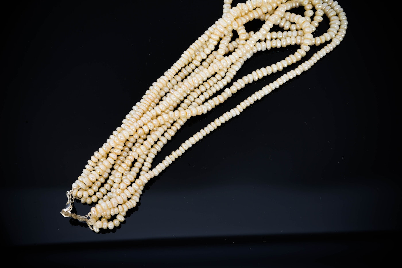Fresh Water Pearl Choker Necklace Ebth